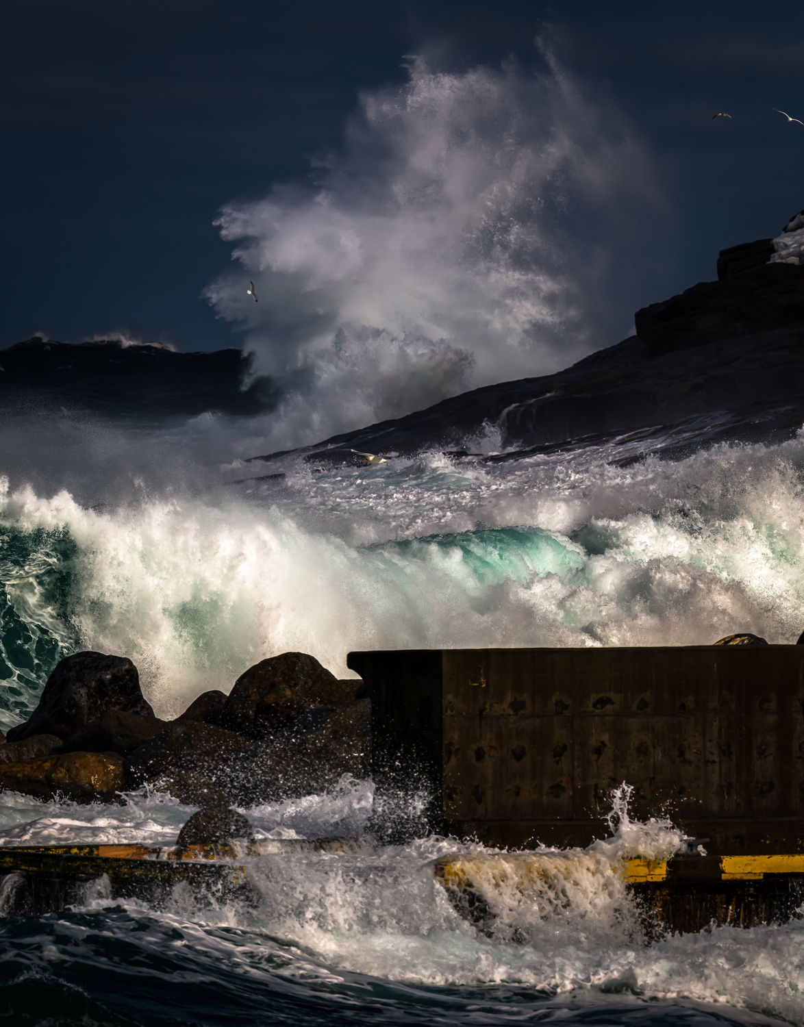 Flatrock Ocean Waves | Ray Mackey | ARTfunnels