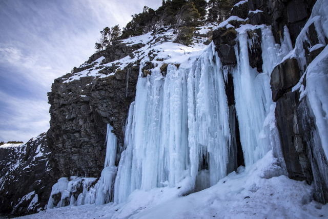 The Magnificent-looking ice wall | JJ Designs | MARKET