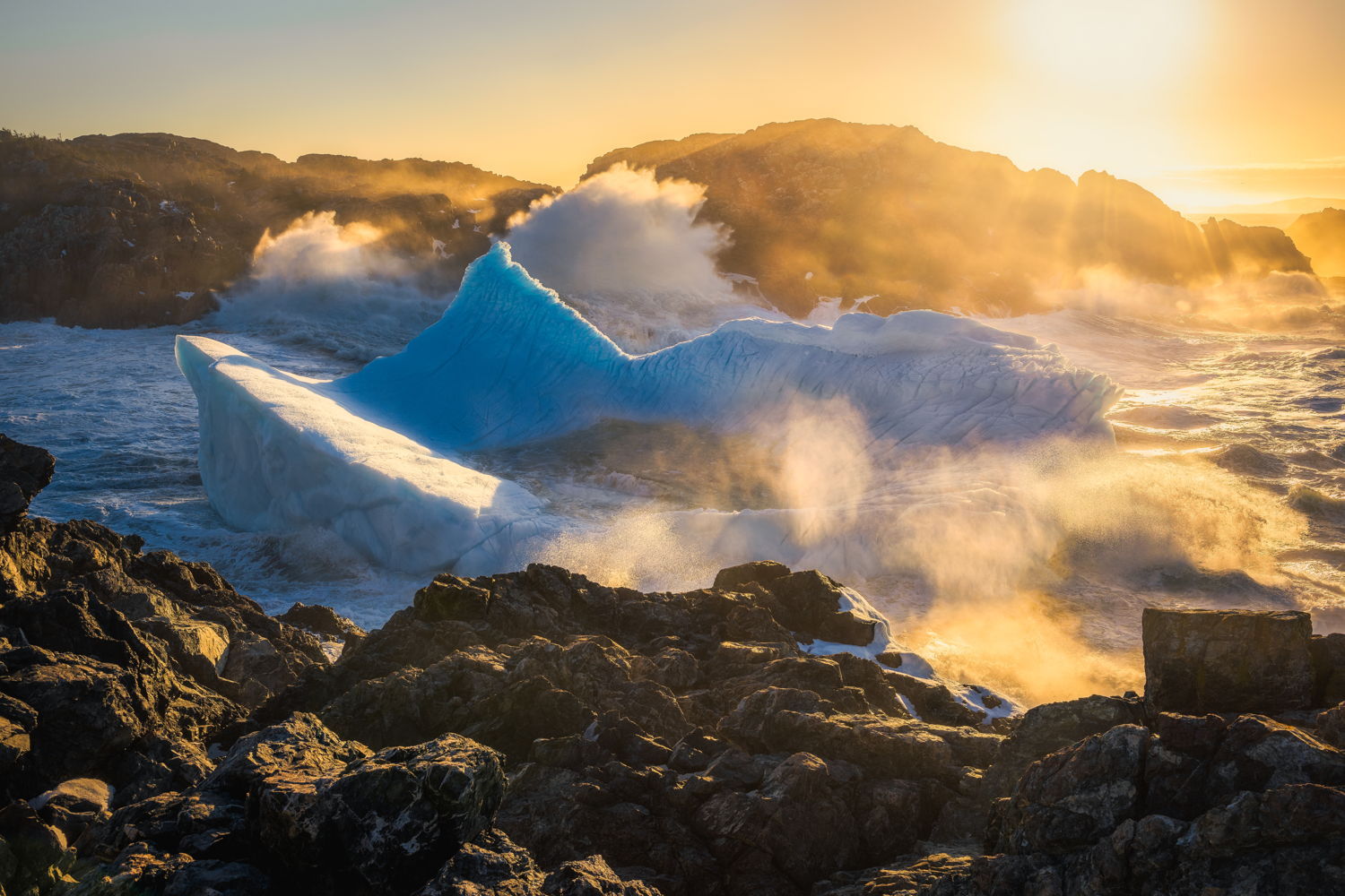 Iceberg, Mist and Waves | Gord Follett | ARTfunnels