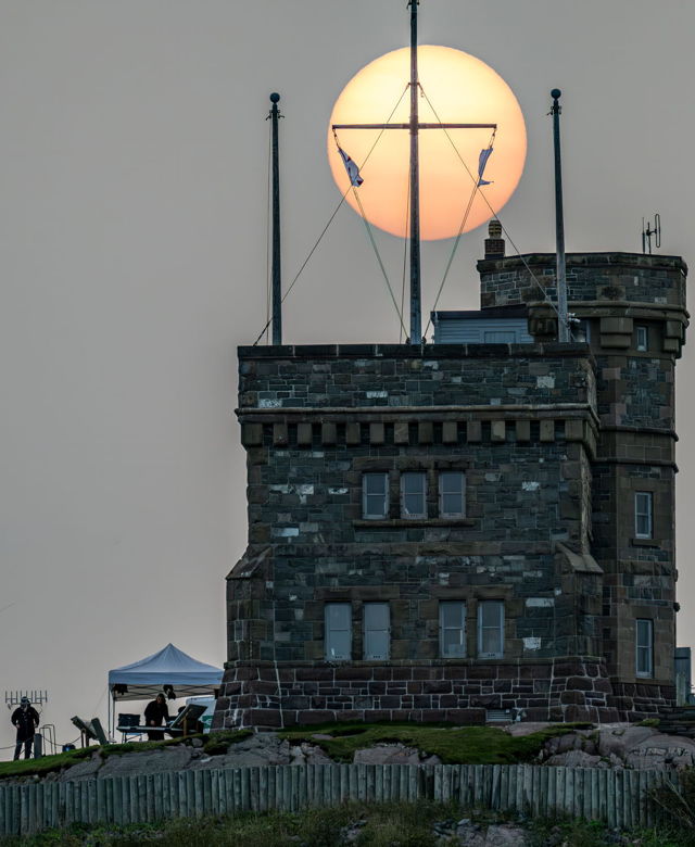 Signal Hill Smokey Sunrise | Ray Mackey | ARTfunnels